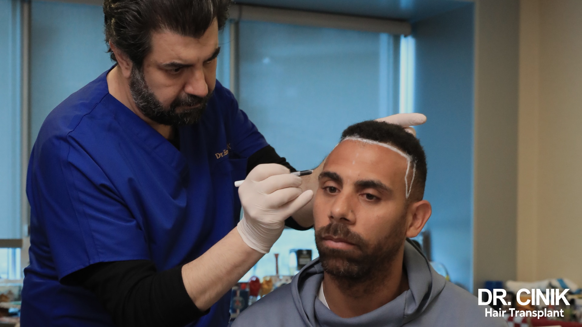 Anton Ferdinand e il suo trapianto di capelli: testimonianza | Dr Cinik